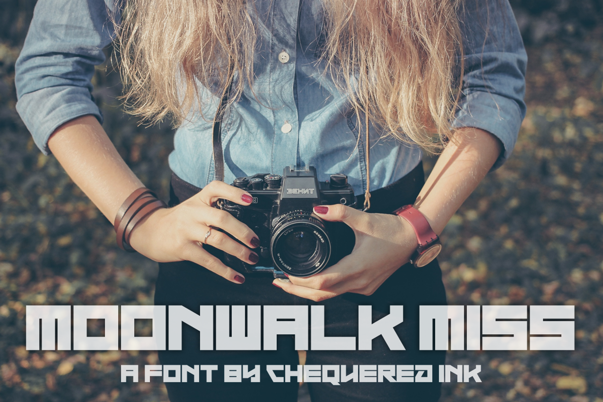 Moonwalk Miss Font - Free Download
