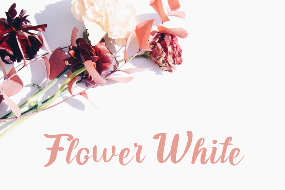 Flower White Font | Arlianstudio | FontSpace