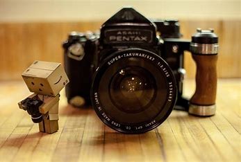 Media NEA- Magaziene one- female directo | Collection | FontSpace